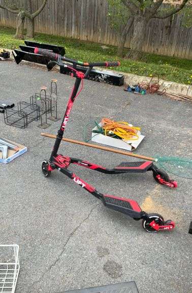 Y-Volution FLIKER lift scooter - Hash Auctions