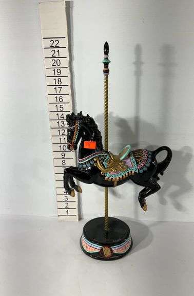Metal carousel horse, - Hash Auctions