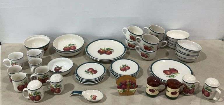 46pc Apple kitchen dish set that also includes salt and pepper shakers ...