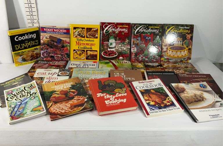 Group of cookbooks, holiday fare, diets, desserts and more - Hash Auctions