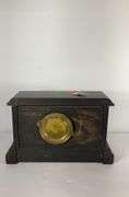 Gilbert mantle clock with key. 16x6in. - Hash Auctions