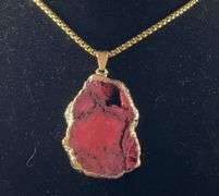 Red-violet .irregular shape natural rock crystal stone 19.5in goldtone ...