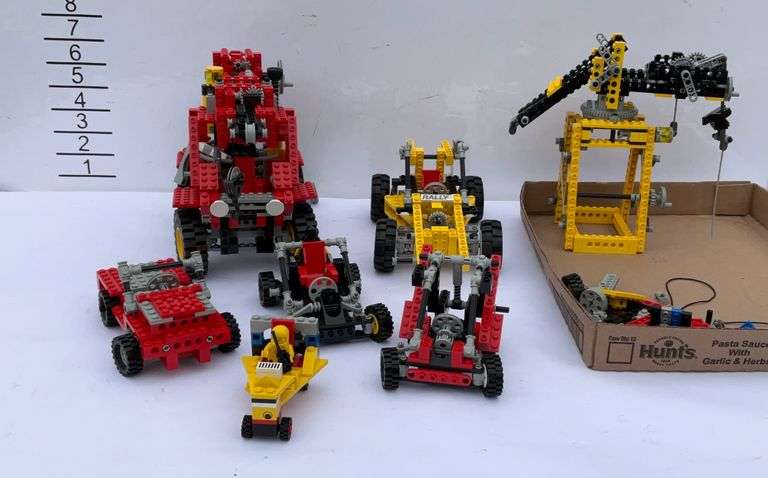Lego crane power crane, mountain rumbler, mountain rally car, etc ...
