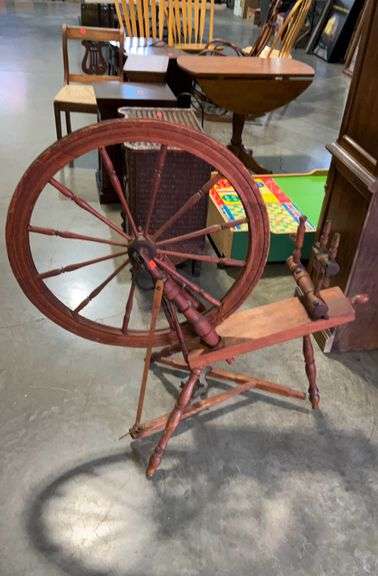 Antique wood spinning wheel stands 3’6” - Hash Auctions
