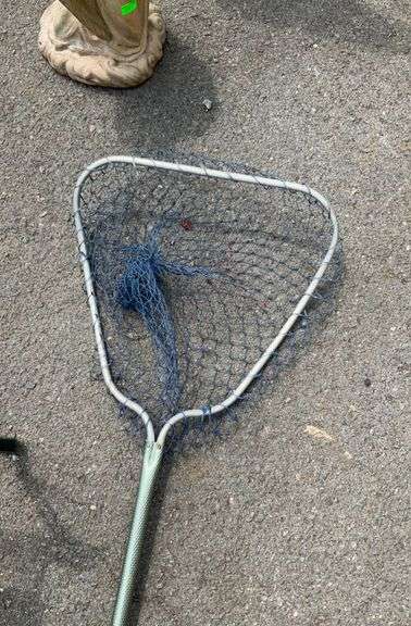 Fishing Catch Net aluminum handle 16” net - Hash Auctions