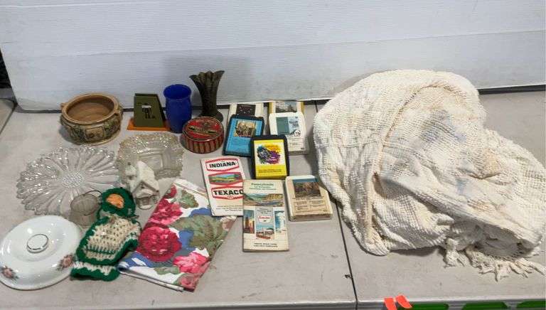 8 track tapes, stained throw blanket, pamphlets and more. - Hash Auctions