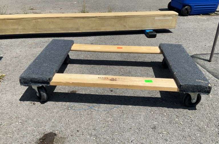 Haul master four way mover dolly, cloth side padding - Hash Auctions