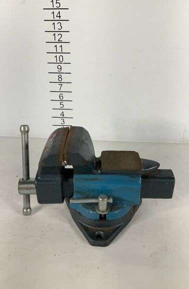 Wards Powr-Kraft anvil bench vise. - Hash Auctions