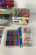Gel pens and ink pens. Some new and some used. - Hash Auctions