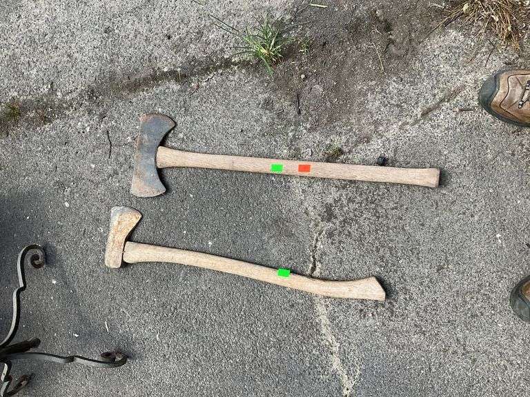 Single head axe, two sided axe, both have wooden handles - Hash Auctions