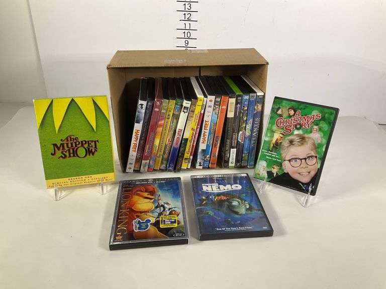 Box of DVD’s. Happy Feet, Finding Nemo and more. - Hash Auctions