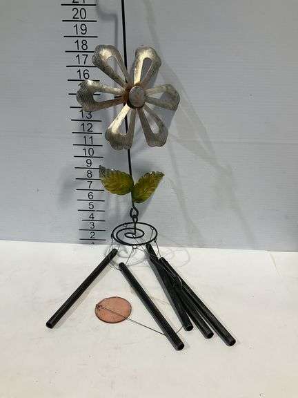 Metal Flower wind chimes - Hash Auctions
