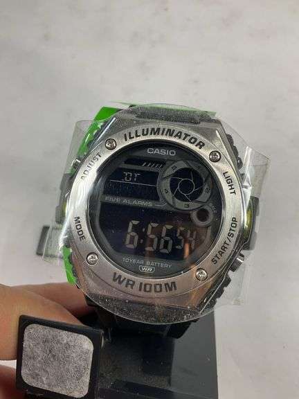 Casio wrist watch , illuminator WR100M, working - Hash Auctions