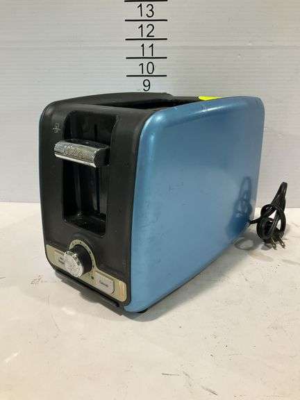 Used sister toaster, works - Hash Auctions
