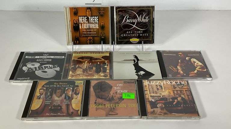 Group of CD’s. Barry White Sarah Mclachan and more. - Hash Auctions