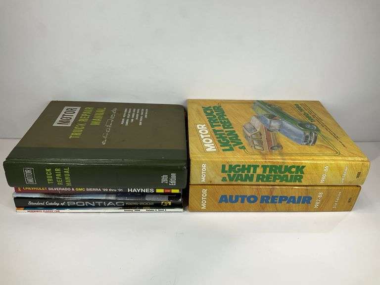 Truck and auto repair manuals and car magazines - Hash Auctions