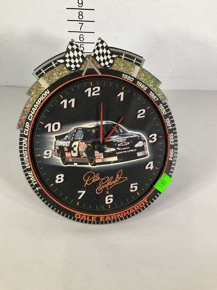 Dale Earnhardt NASCAR clock. - Hash Auctions