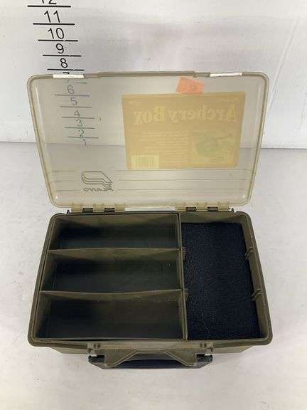 Plano archery box. - Hash Auctions