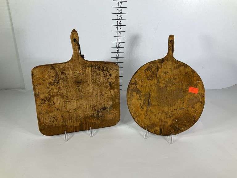 Two rustic design cheese / bread boards. - Hash Auctions