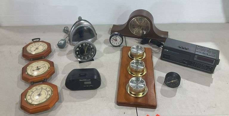 Sunbeam thermometer/barometer/humidity, Spartus mantle clock, Westclox ...