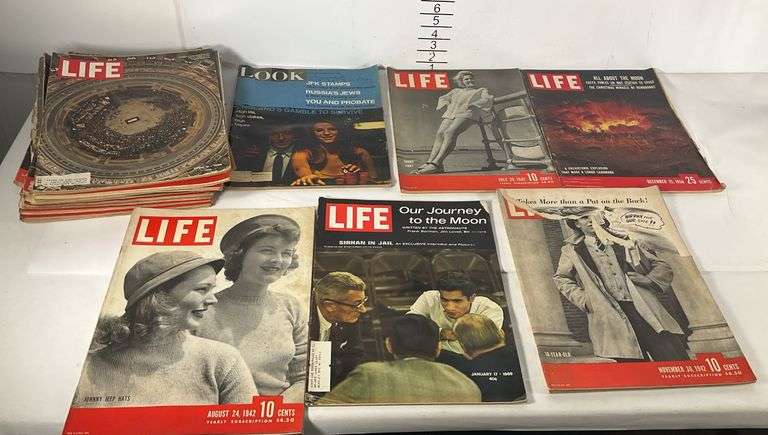 1940-1960’s Life magazines and a Look magazine 1966. Conditions as shown - Hash Auctions