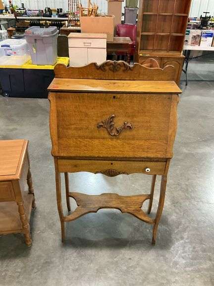 Oak Larkin style Secretary desk 2’3”x11”x3’11”. Pull needs attached ...