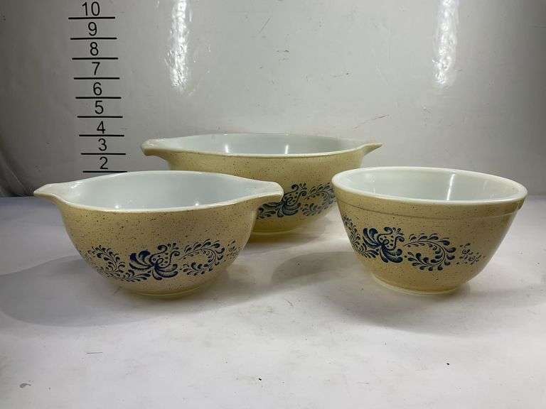 Pyrex by Corning three piece bowl set 2.5qt mixing bowl and two 1.5pt ...