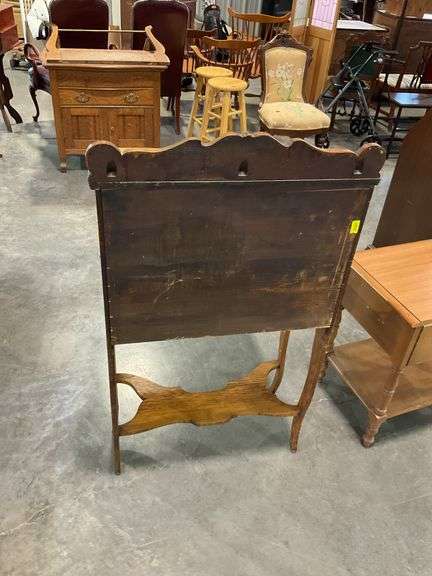 Oak Larkin style Secretary desk 2’3”x11”x3’11”. Pull needs attached ...