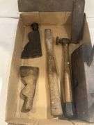 Hatchet hammer heads, wooden handle, square and more tools. - Hash Auctions