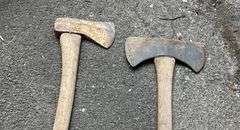Single head axe, two sided axe, both have wooden handles - Hash Auctions
