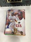 1994 Flair baseball cards. Original box - Hash Auctions