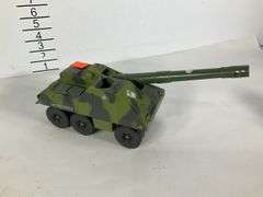 1984 Hasbro slugger tank toy and battery operated classy peg tank ...