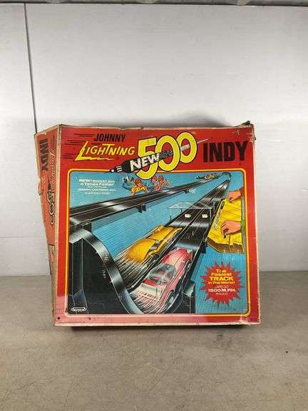 Johnny Lightning 500 Indy Topper Toys race track, track only - Hash ...