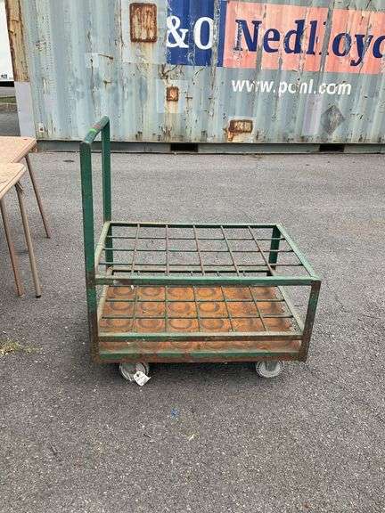 Cylinder tank cart, 24 sections - Hash Auctions