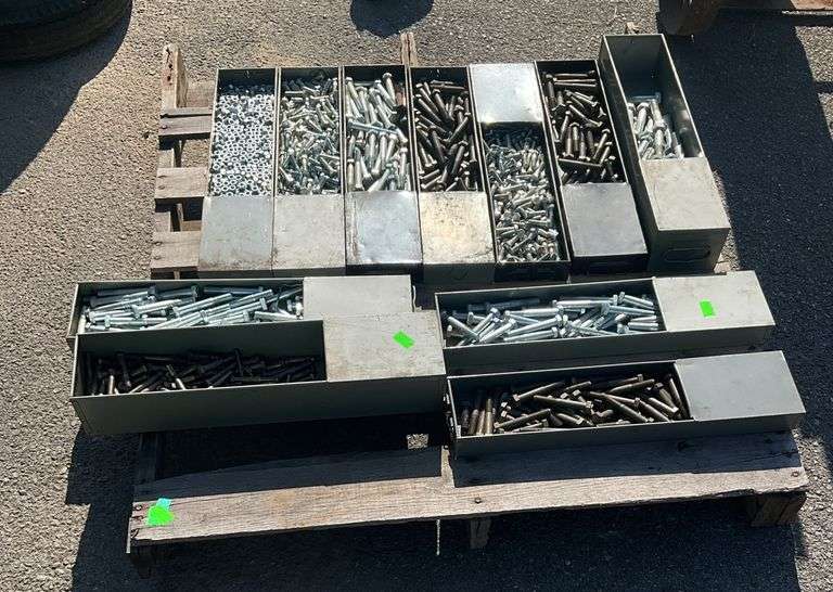 Lot of various bolt metal of nuts - Hash Auctions