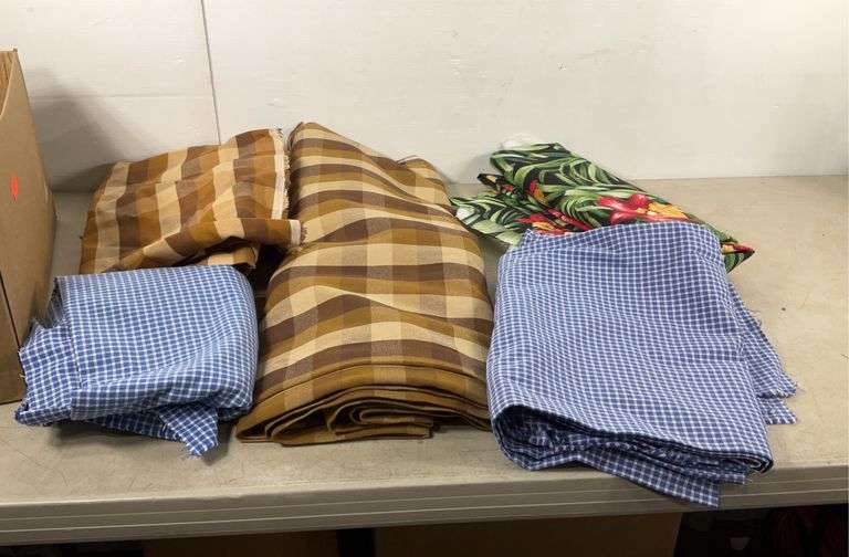 Fabric pieces. - Hash Auctions