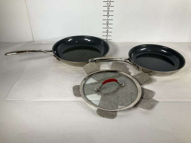 Zwilling 10in and 12in non stick skillets with a lid (the lid does not ...