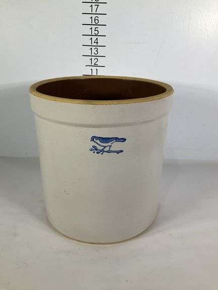 Large Burley Clay crock. Made in USA - Hash Auctions