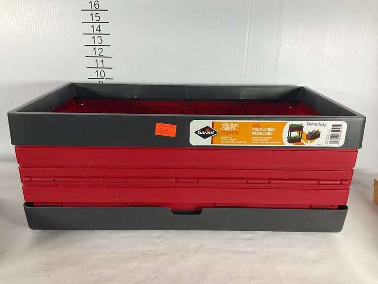 Garant collapsible garden planter. 22x11x9in. - Hash Auctions