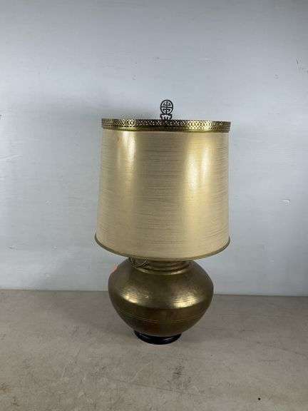 Brass colored hammered metal table lamp with shade, ornamental Asian ...