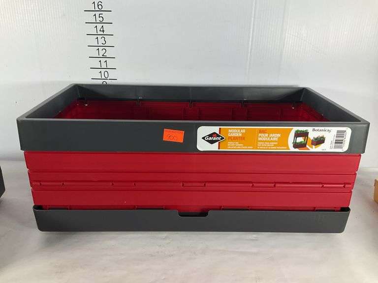 Garant collapsible garden planter. 22x11x9in. - Hash Auctions