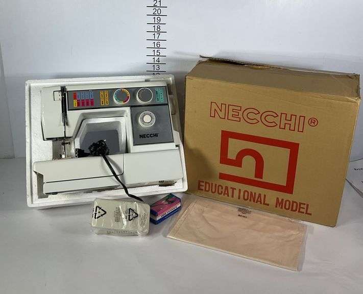 Necchi educational model sewing machine. - Hash Auctions