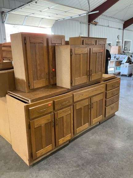 Oak Kitchen Cabinet Set with Multiple Base and Wall Units - Hash Auctions