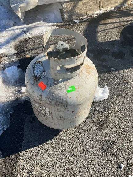 17-Pound Steel Propane Tank with Valve and Protective Collar - Hash ...