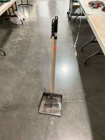Metal Horse Manure Scoop and Rake Set with Wooden Handles - Hash Auctions