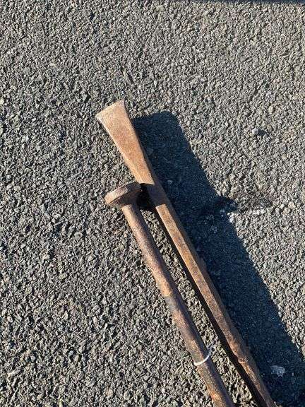 Set of Two Vintage Iron Digging Tools - Hash Auctions