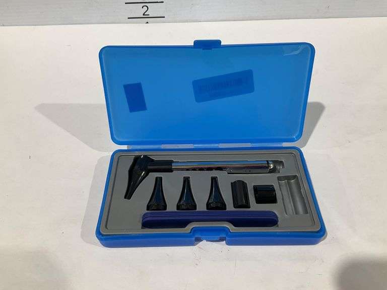 Otoscope Kit with Interchangeable Specula in Blue Plastic Case - Hash ...