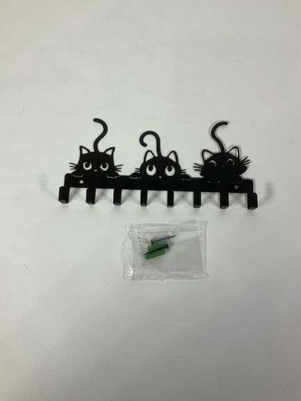 Wall-Mounted Metal Key Rack With Cat Design - Hash Auctions