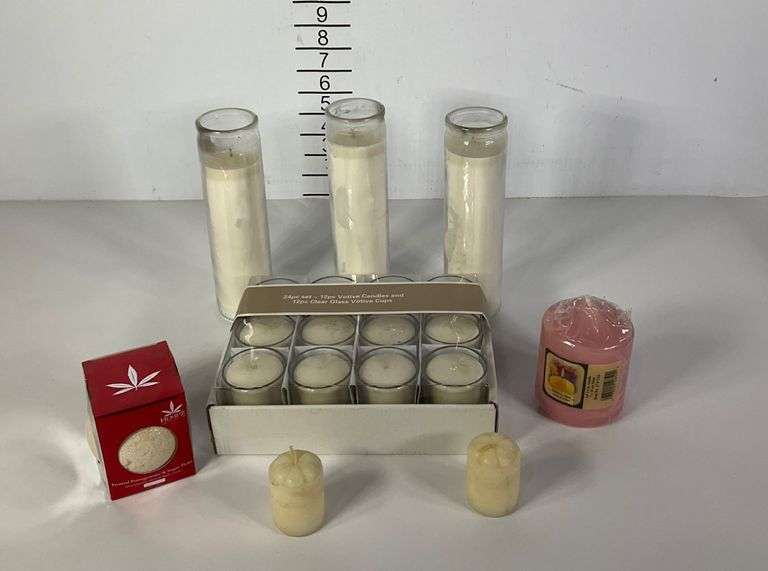 Assorted Candles and Bath Fizzer - Hash Auctions