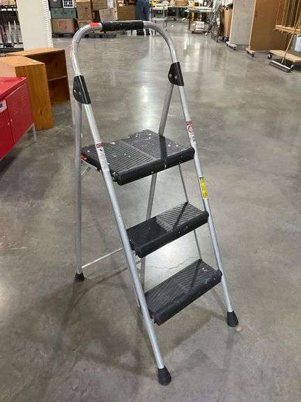 Werner Aluminum 3-Step Folding Step Stool - Hash Auctions